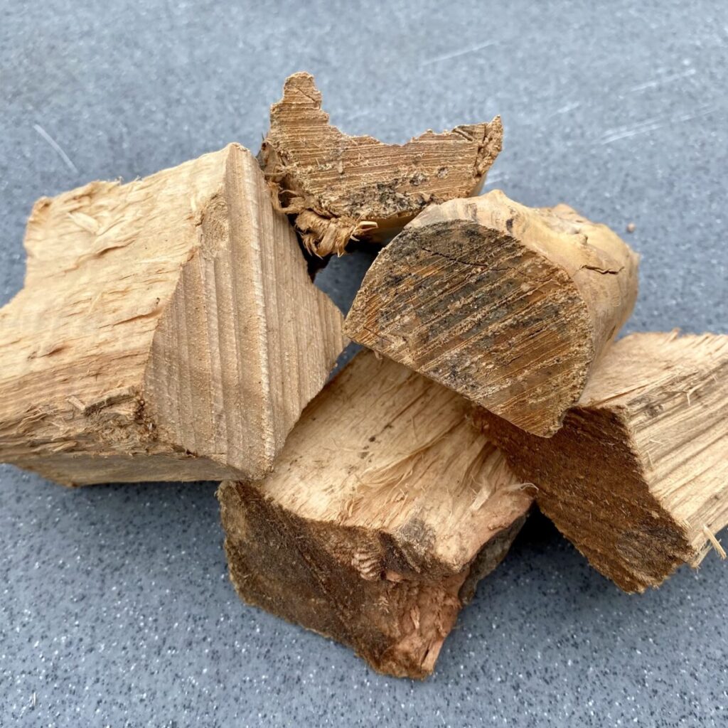 How to Smoke on a Charcoal Grill - Everything you need to know